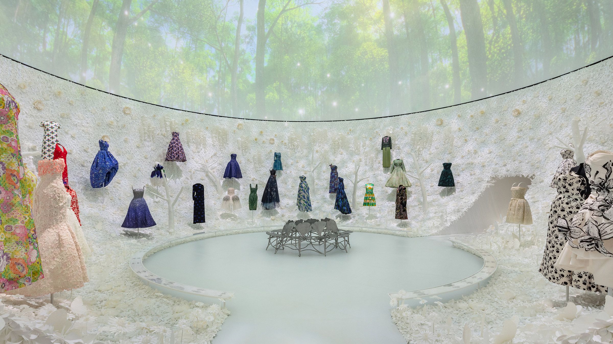 Ethereal Garden, a commissioned work for Dior — KHJ STUDIO 김현주스튜디오